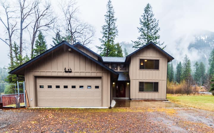 Nana's House At The Lake - Wallowa Lake State Park, Joseph