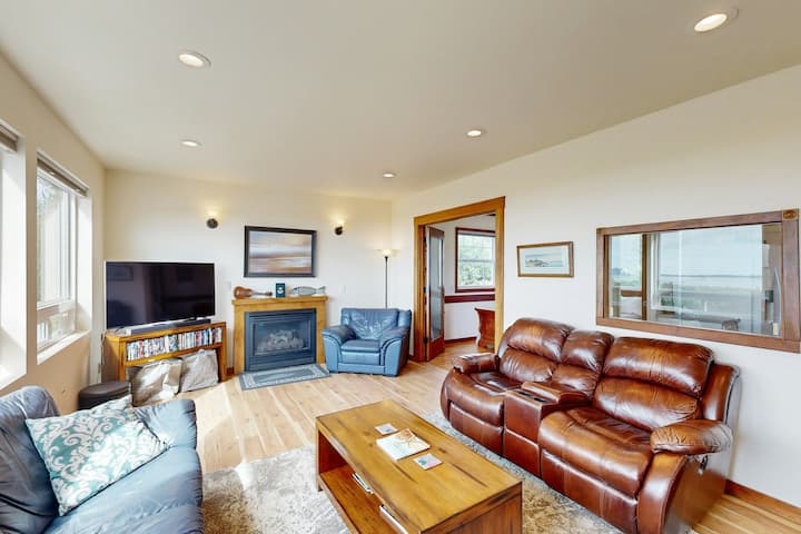 3000 Sq Ft Private Home With Bay Views, Pool Table - 長灘