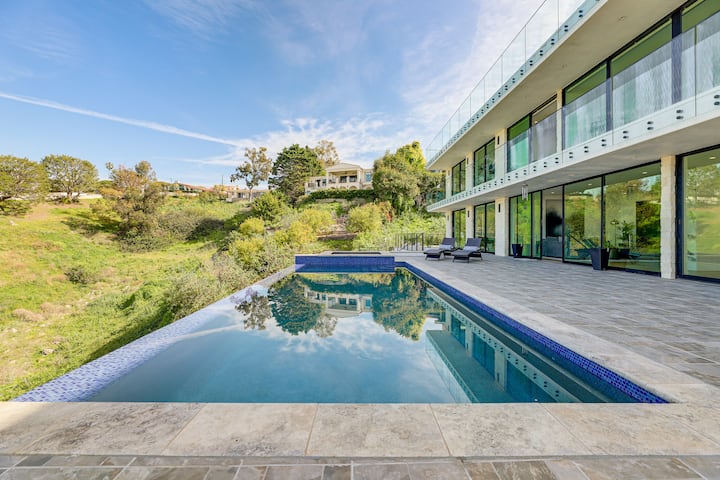 Ocean View! High-end Extended Palos Verdes Retreat - Rancho Palos Verdes, CA
