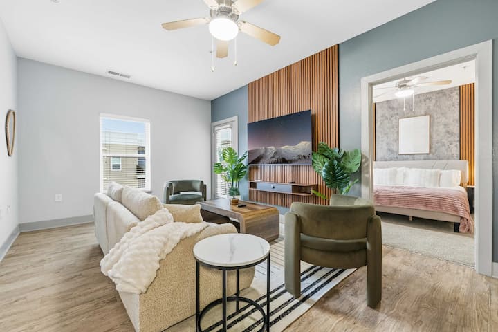 March Madness Stay|cozy 2br+free Parking Near Dt - Indianapolis, IN