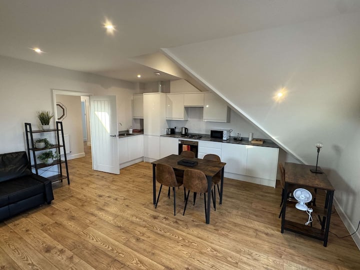 The Roost Group - 1 Bedroom Apartment No.7 - Royal Tunbridge Wells