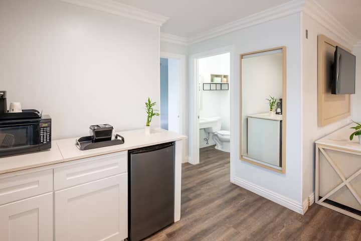 2-bedroom Suite | Ramada Redondo | Free Parking - Redondo Beach, CA