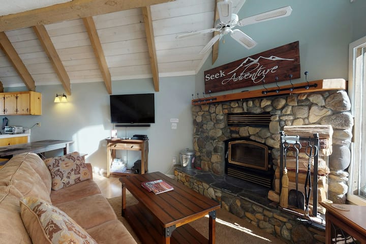2br 2nd-floor Condo | Fireplace | W/d - Mammoth Mountain, CA