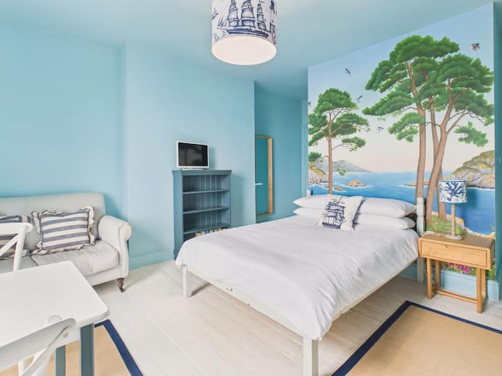 Coastal Studio - Sea Views | Central Falmouth - Falmouth