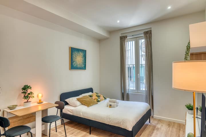 Le Berlioz - Studio Cosy - Métro A Et B - Wifi - Villeurbanne