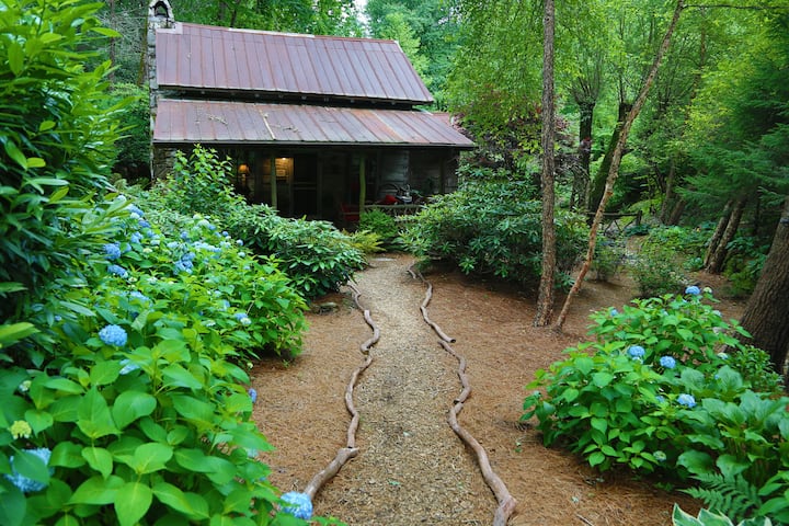 Charming 1-bedroom Cabin In Highlands - Highlands, NC