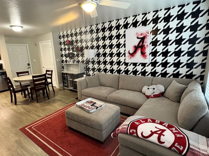 Gameday Riverfront Condo With Pool & Gym Access - Tuscaloosa, AL
