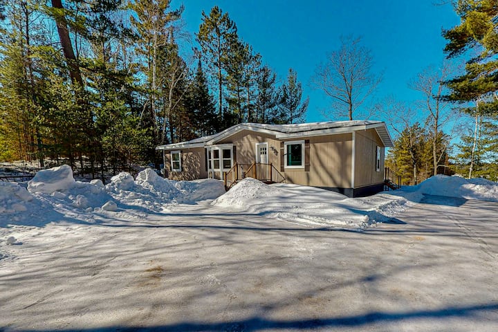 3br Waterfront Home With Dock &  Firepit - Minocqua, WI