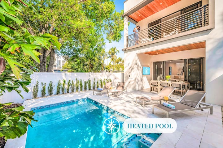 Heated Pool | Centrally Located | Malibu Key Two - Fort Lauderdale, FL