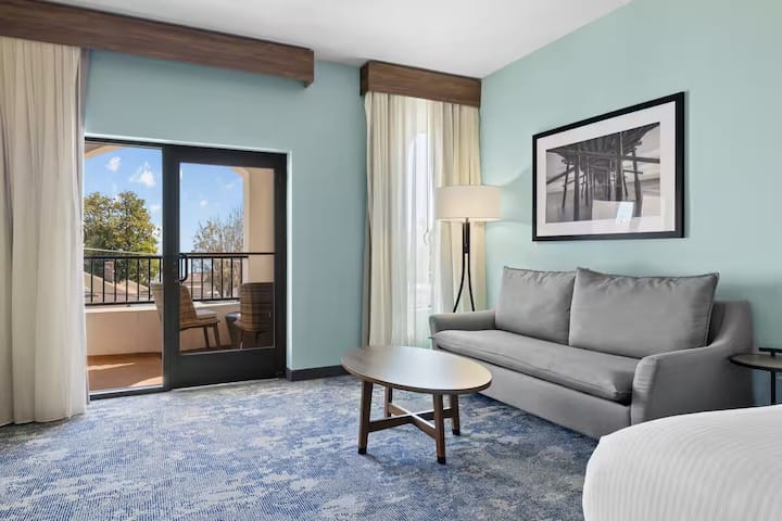 Laquinta Santa Cruz | 2 Queen Ocean | Bay Views - Santa Cruz, CA