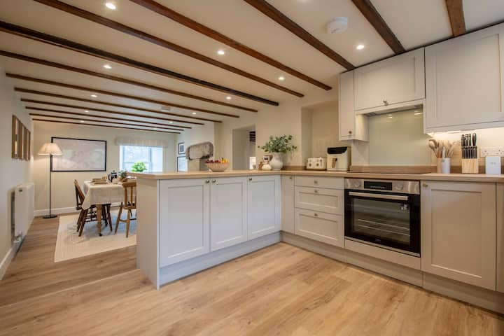 New! Charming Countryside Cottage, Yorkshire Dales - Askrigg