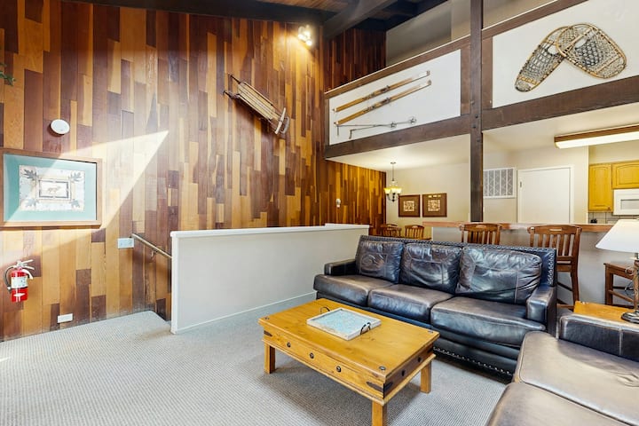 1br Lakefront 3rd-floor | Balcony | Pool - Stateline, NV