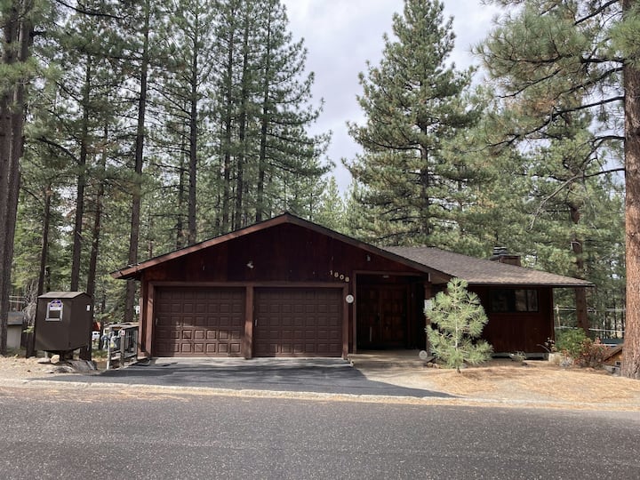 3br | Hot Tub | Fireplace | Balcony - South Lake Tahoe, CA