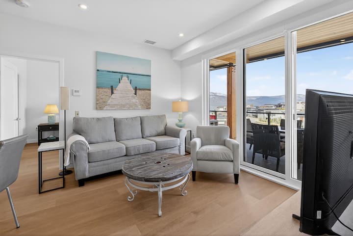 Zara | Verve Lakeview • Near Wineries - Kelowna