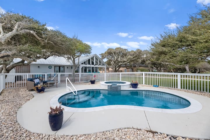 New Listing On Aransas Bay!  With Pool & Pier - Rockport, TX