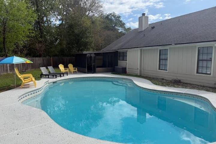 ~Worker Wonderland_sleeps 14_heated Pool~ - Jacksonville, FL