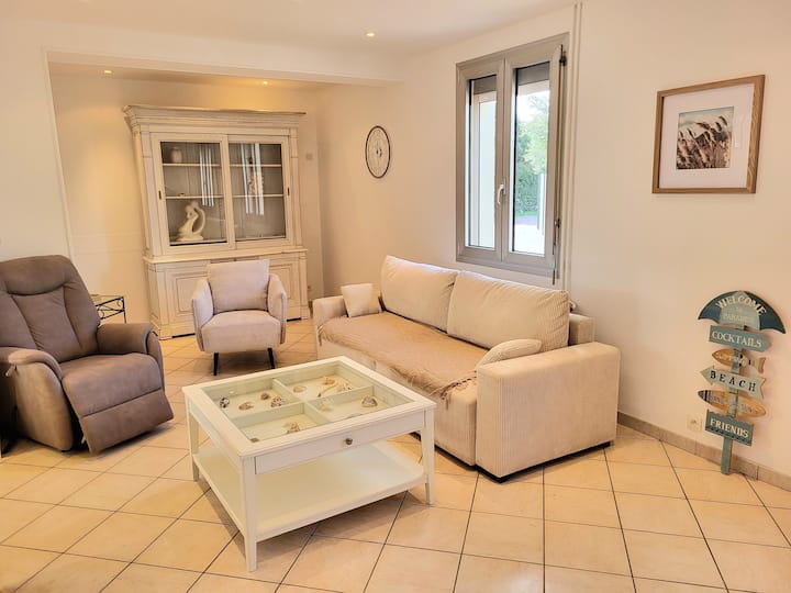 Les Antilles, Maison De Bord De Mer - Pirou Plage