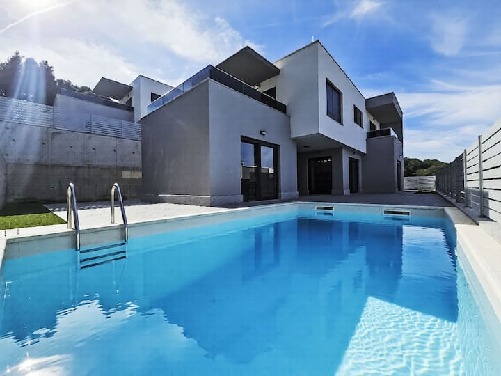 Aloa I By Interhome - Supetar