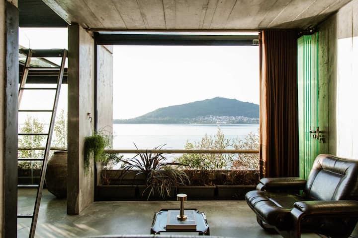 Luxury Waterfront Loft With Panoramic Views - Caminha