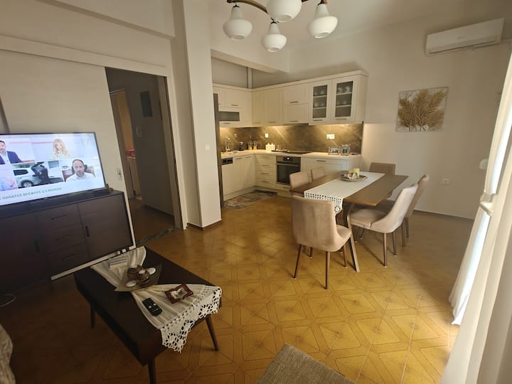 Alexia City Nest, Bel Appartement Pour 5 Personnes - Skiathos