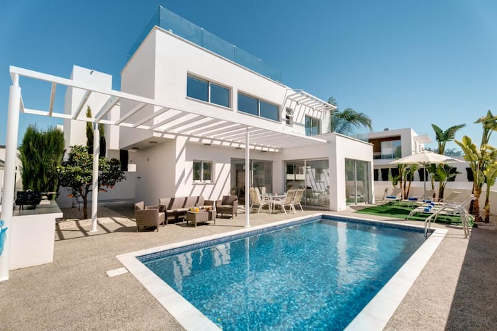 Villa Elite Blu Breeze By Ezoria Villas - Ayia Napa