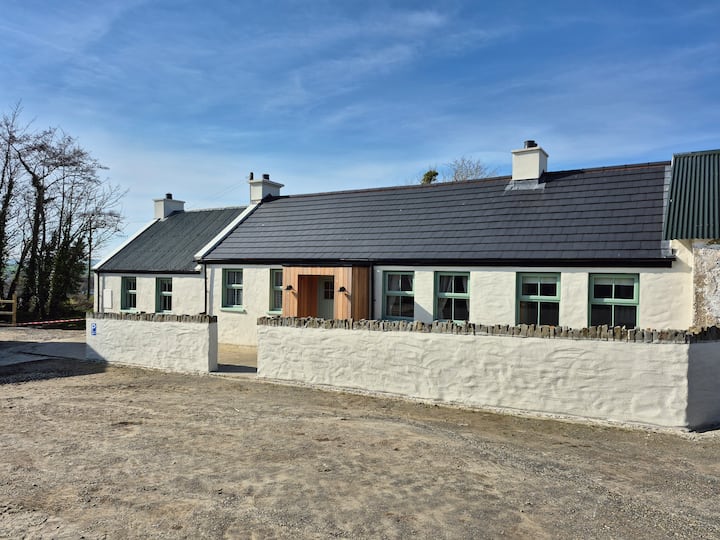 Annie’s Farm Cottage - Derry