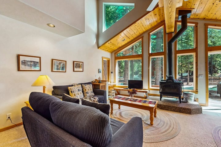 Skiing 3br Mountainview Dog Friendly | Pool - Truckee
