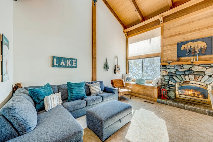 2br | Pool | Hot Tub | Tennis Court | Fireplace - Lake Tahoe