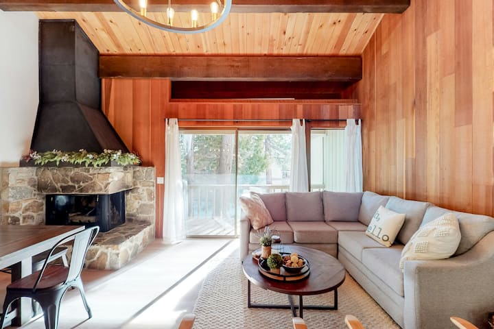 Mountain Home With Gas Fireplace, Fast Wifi, Balco - Lake Tahoe