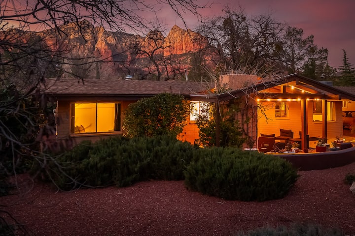 Myrinn- Classic Beauty With Firepit + Red Rock Vie - Sedona, AZ