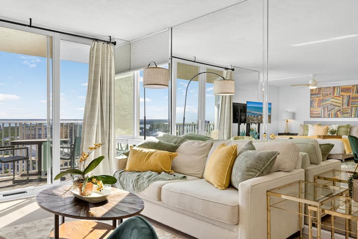 Beachfront-estero Beach & Tennis Club-penthouse 1a - Fort Myers Beach, FL