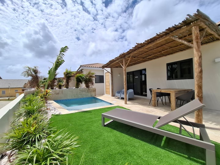 Emma Luxury Pool Suites – Private Pool Bungalow #1 - Caribe