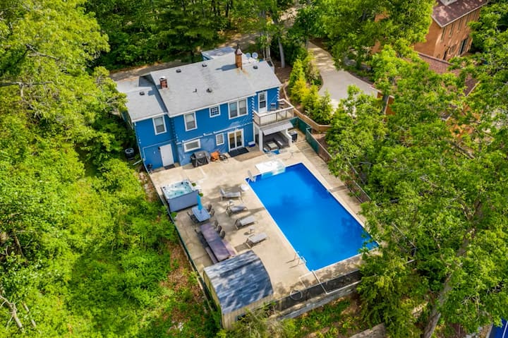 Barefoot Cottage: Pool+hot Tub, Pets+walk To Beach - New Buffalo, MI