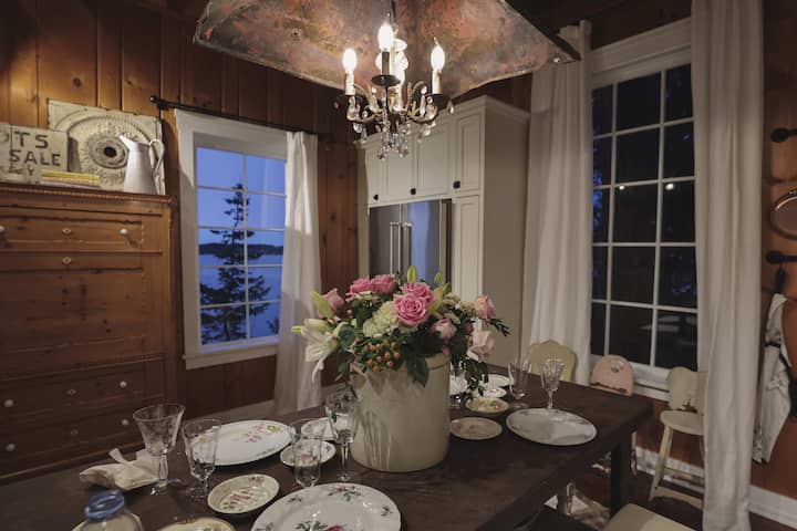 Storybook Family Cottage Perched Atop Penn Cove - Coupeville, WA