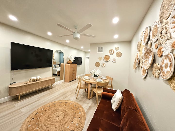 The Pearl Boutique Suites - Suite Five - Hollywood, FL