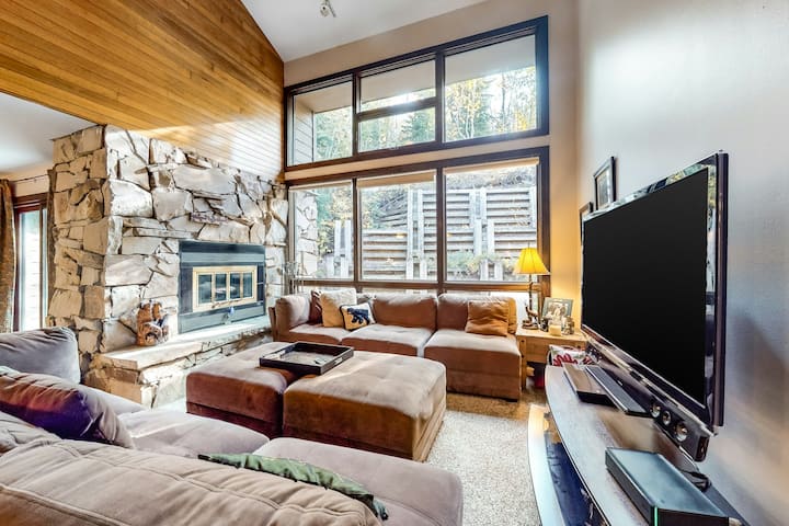 Lower Deer Valley Townhome Close To The Slopes Wit - Park City, UT