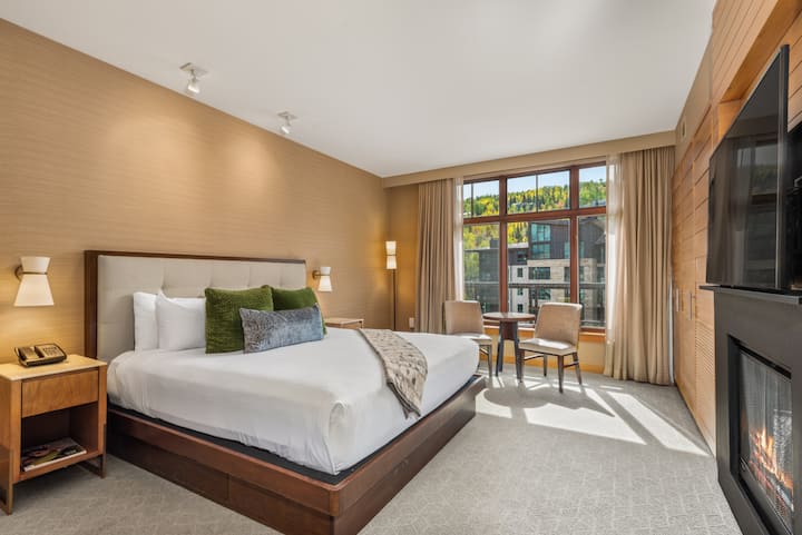 New! Ski-in/out Resort Studio Steps From Slopes - Snowmass Village, CO