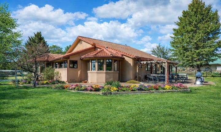 B4 Ranch Lodge - Amazing Views - Vega State Park, Collbran