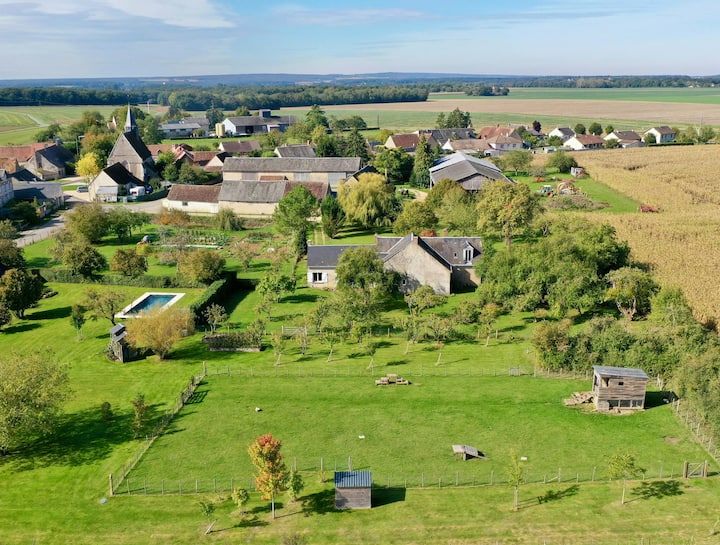 Family Home With Pool And Orchard Near Châteaudun - Châteaudun
