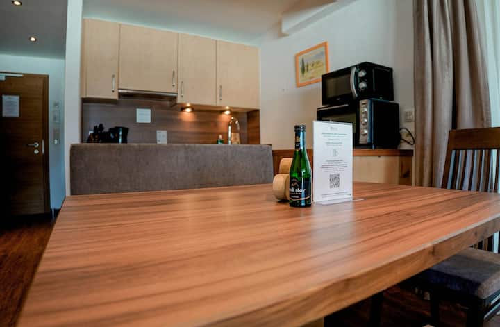 Apartment Mit Balkon • Zirbenholz & Alpenfeeling - Leutasch