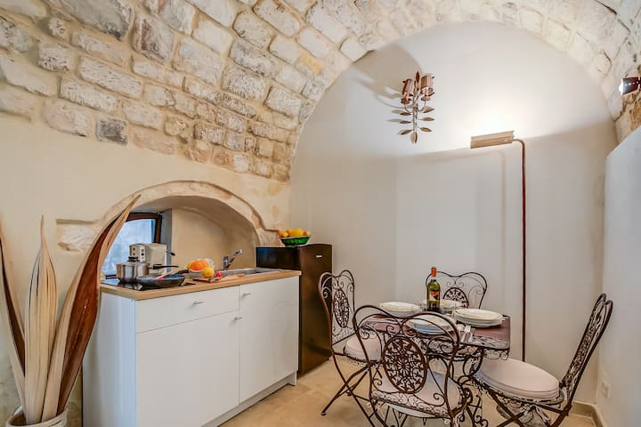 Borgo Hedone - Rosa - By Happy Rentals - Scicli