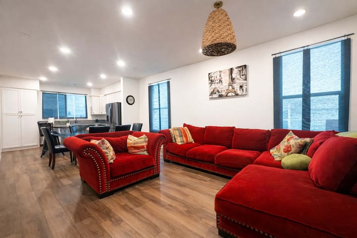 Luxury Retreat • Theater Room • Disneyland+beaches - Long Beach, CA