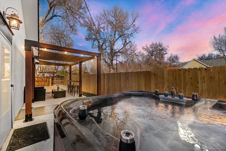 Rocky Mountain Hot Tub Paradise • Fire Pit - Loveland, CO
