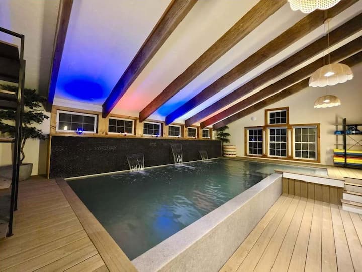 The Myrtle Villa Hot Tub Pool Near Mount Snow - Dover, VT