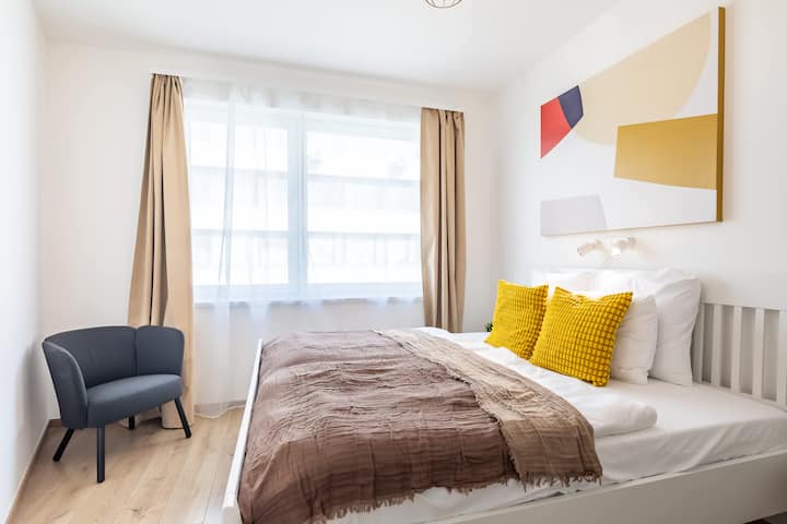 Central - Balcony - Stylish - Bright - Comfortable - Budapest