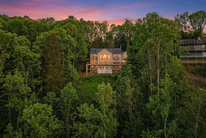 Mtn View - Sleeps 18 - Game Room - Hot Tub - Grill - Asheville, NC