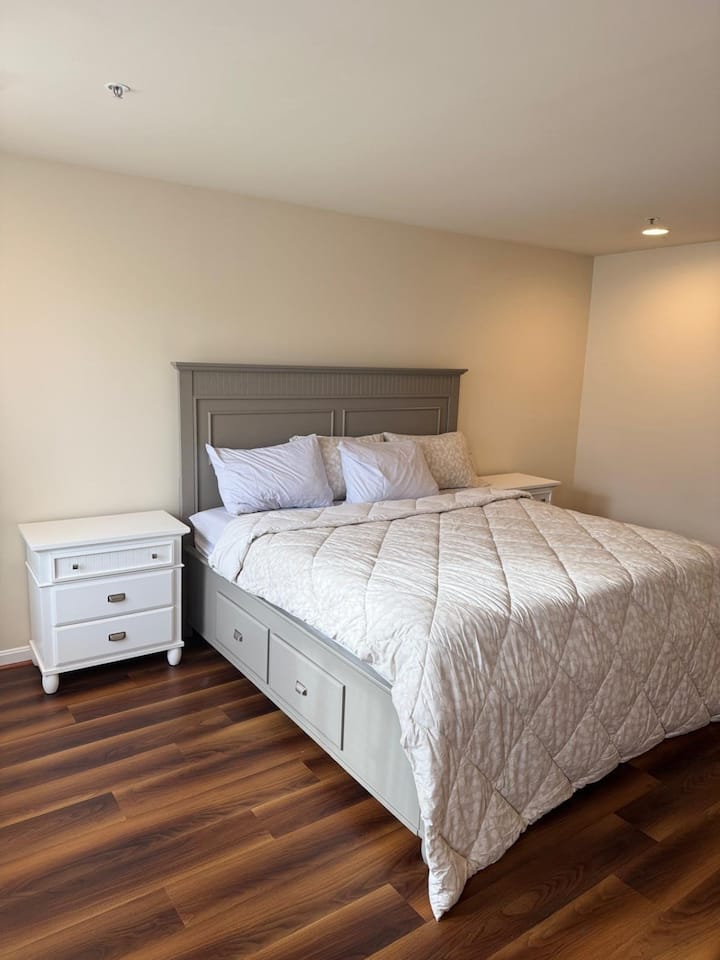 Spacious 6br Bowie Home Sleeps 18 W/parking - Largo, MD