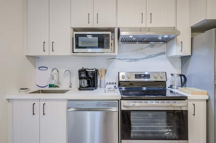 Newly Build Clean 2bd/2ba Suit Near Uwaterloo 218 - Waterloo