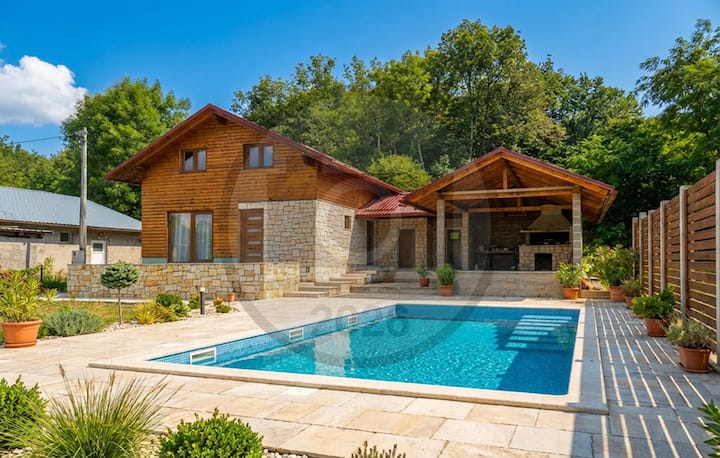 Luxurious Home In Smiljan With Sauna - Gospić