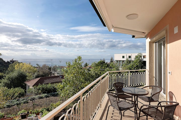 Casa Alizia - Ospedaletti